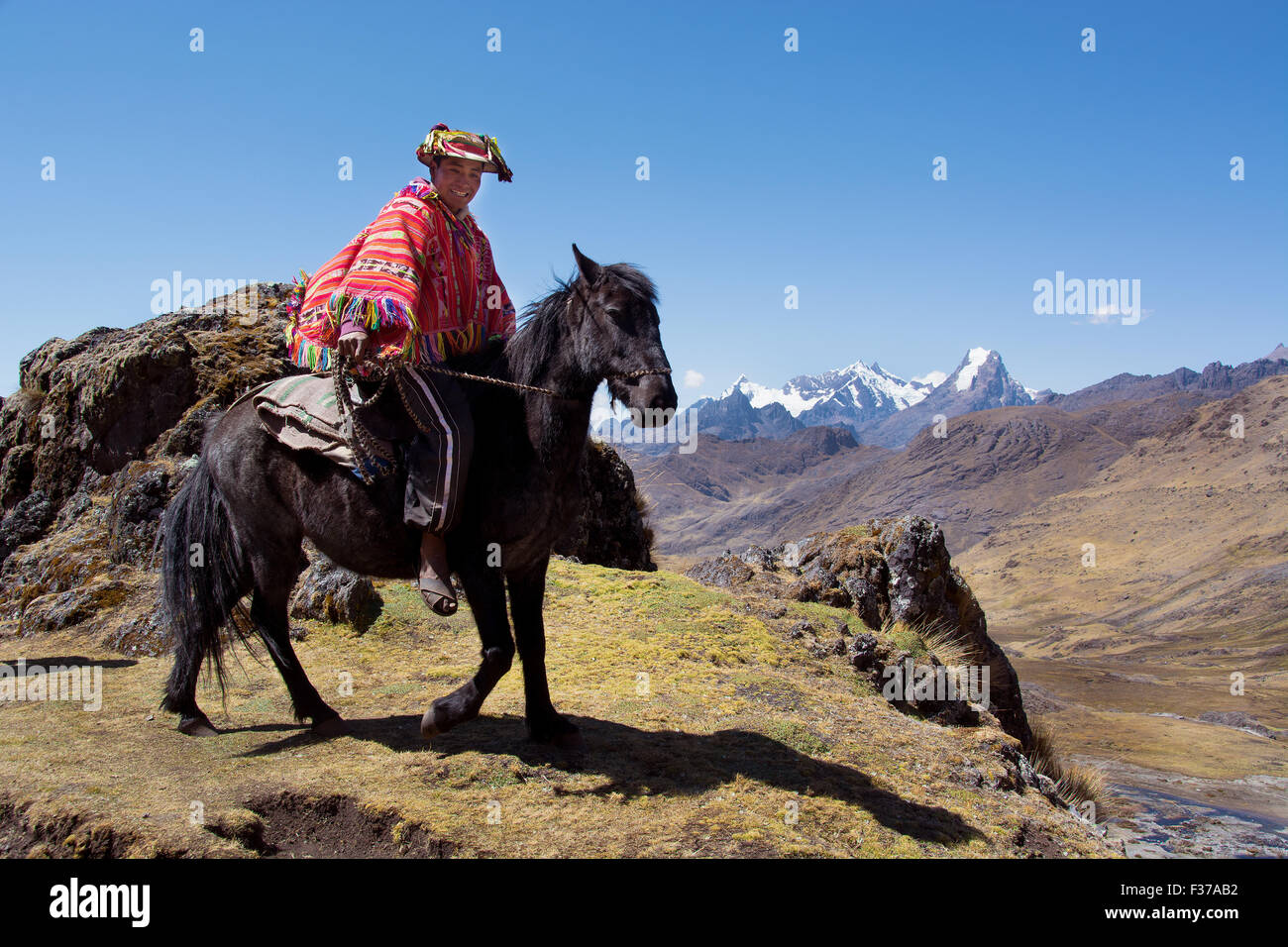 Native guide horse riding hi-res stock photography and images - Alamy