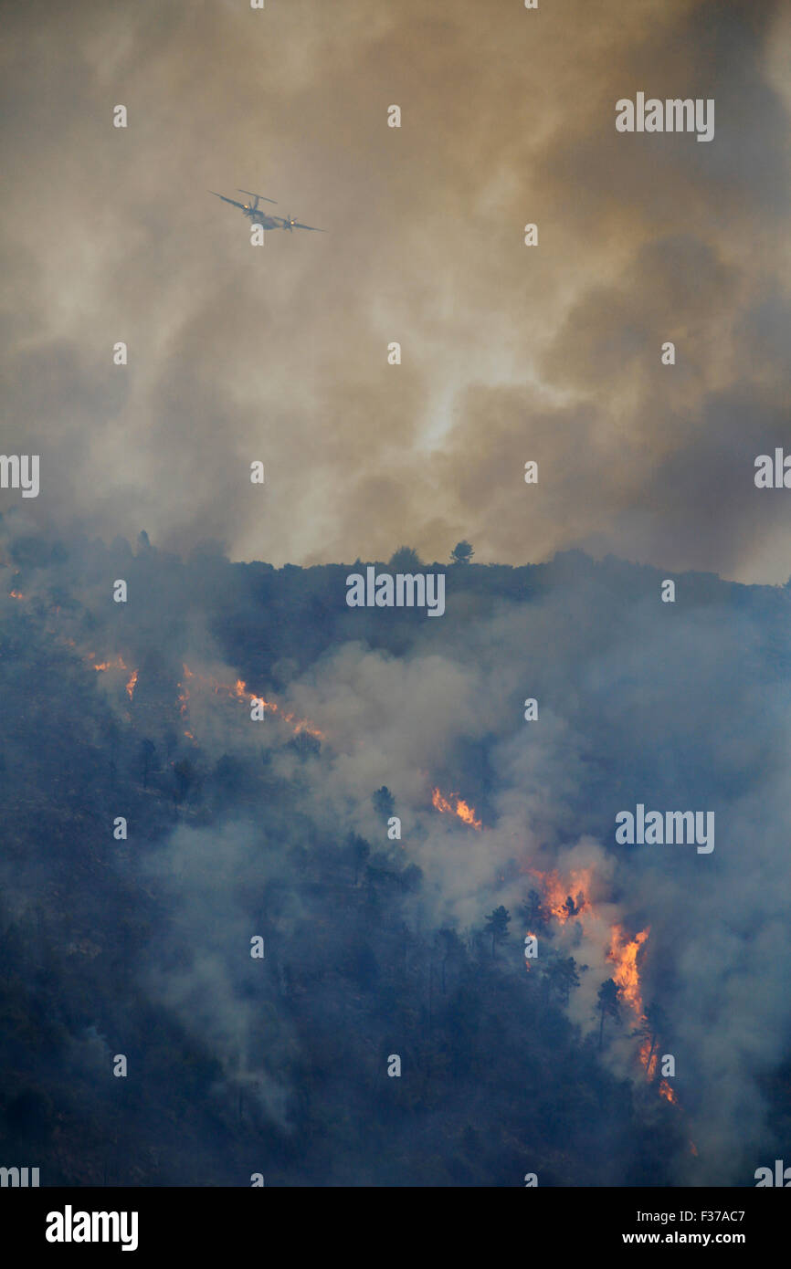 Dash 8 fire hi-res stock photography and images - Alamy