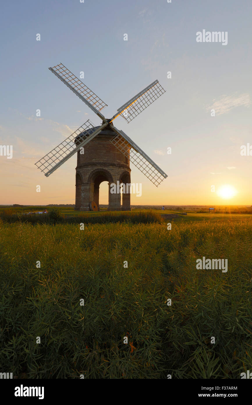 Chesterton windmill, lemington spa hi-res stock photography and images ...