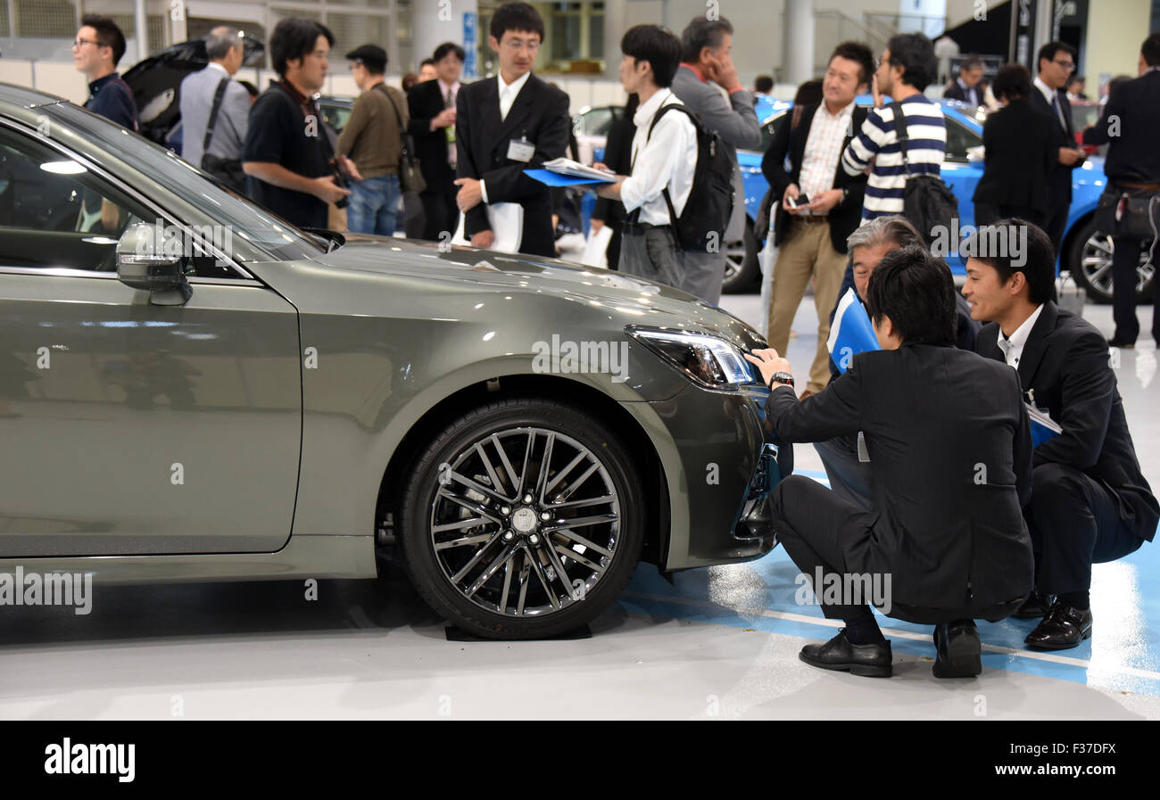 Tokyo, Japan. 1st Oct, 2015. Toyota Motor Corp. unveils its Crown, a ...