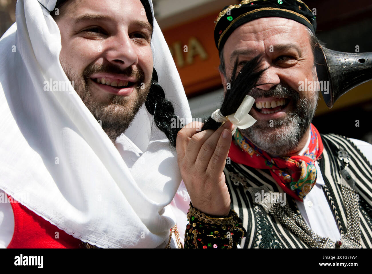 Co father in law shows impersonated brides plait hi-res stock ...