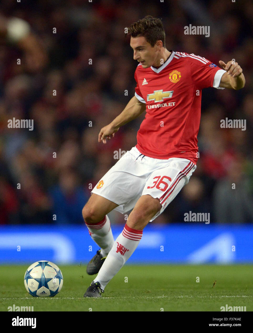 Manchester uniteds matteo darmian hi-res stock photography and images ...