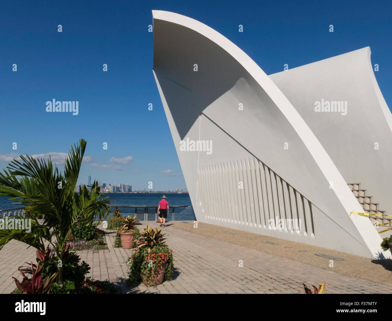 Postcards, 9/11 Memorial, Staten Island, NYC, USA Stock Photo - Alamy