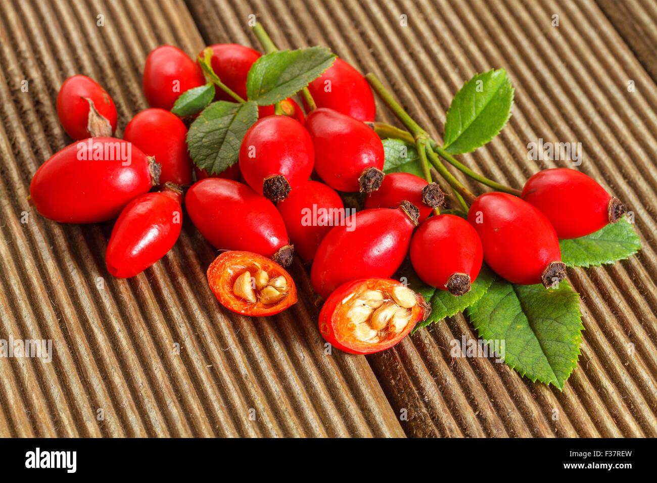 Pile of rose hips hi-res stock photography and images - Alamy