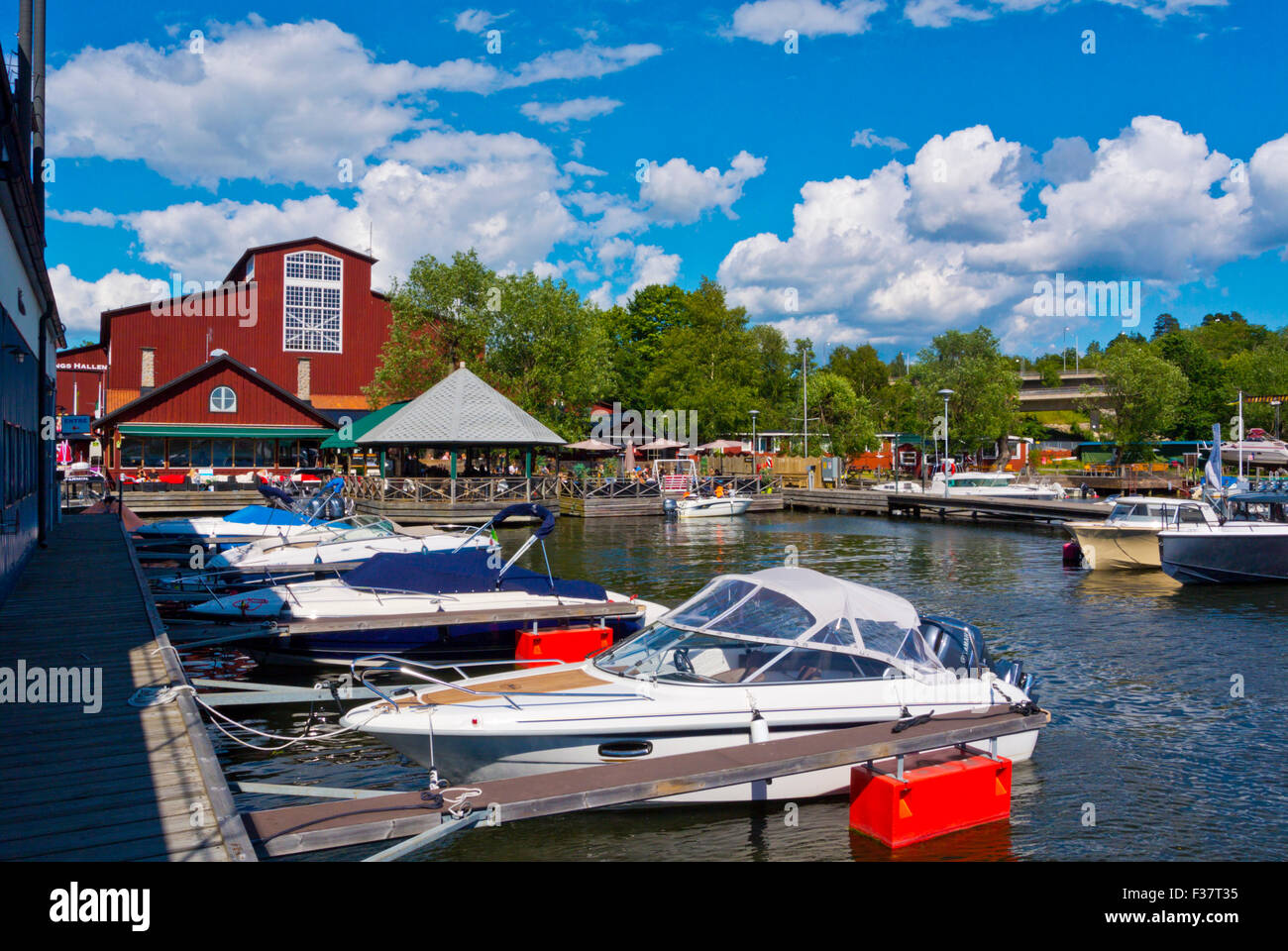 Huvudsta hi-res stock photography and images - Alamy