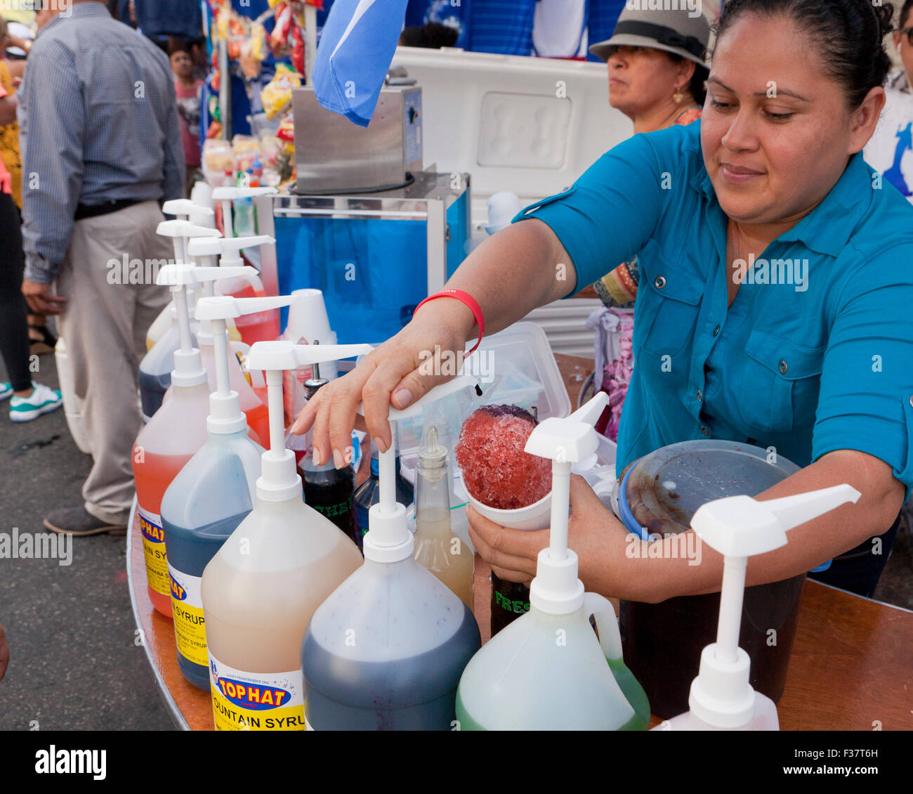 Snow cone hi-res stock photography and images - Alamy