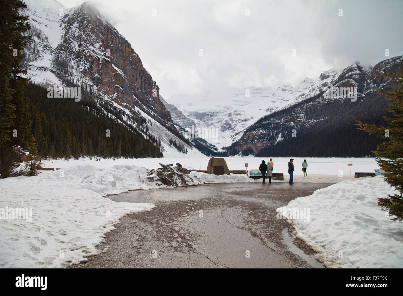 View of Lake Louise in Banff, Alberta in early spring Stock Photo - Alamy