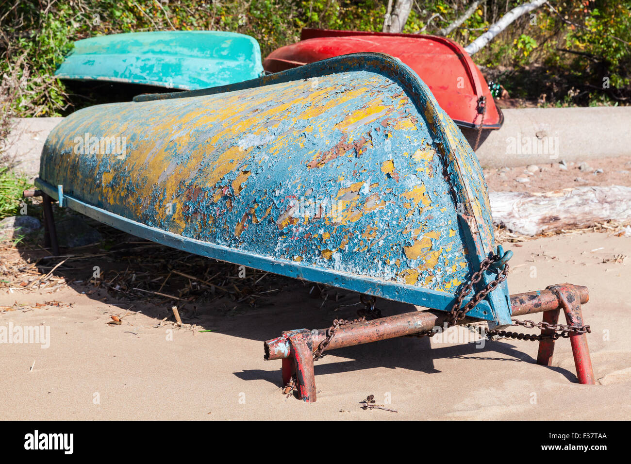 Upside down rowboat on dry hi-res stock photography and images - Alamy