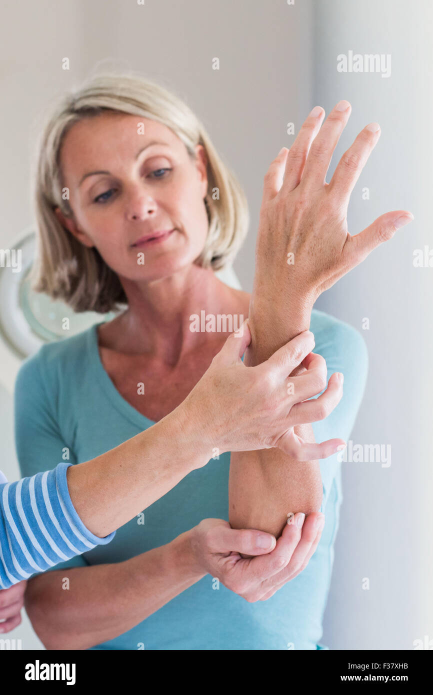 Wrist joint hi-res stock photography and images - Alamy