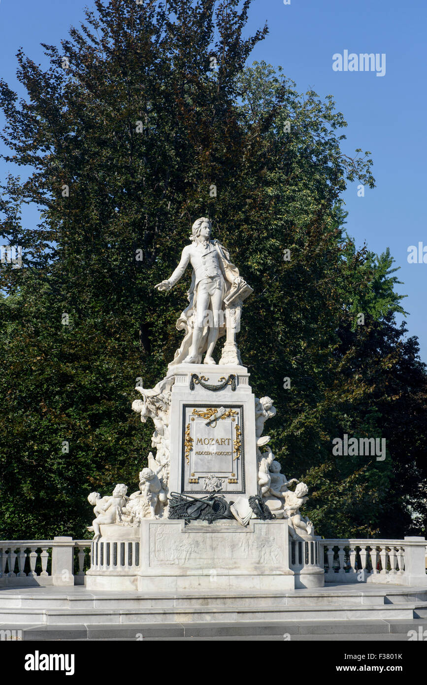 Mozart Monument in Burggarten, Vienna, Austria, world heritage Stock ...