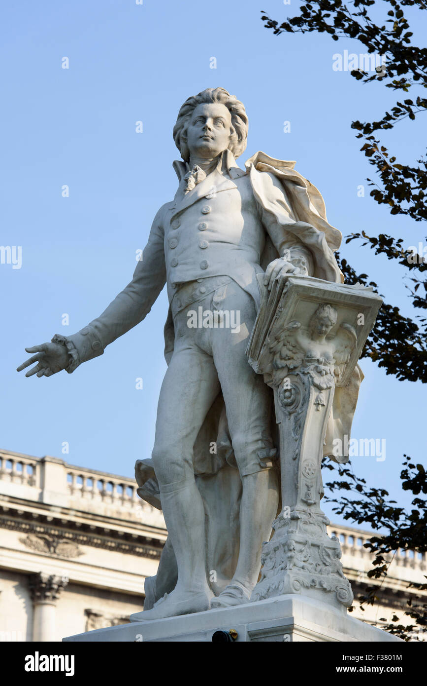 Mozart Monument in Burggarten, Vienna, Austria, world heritage Stock ...