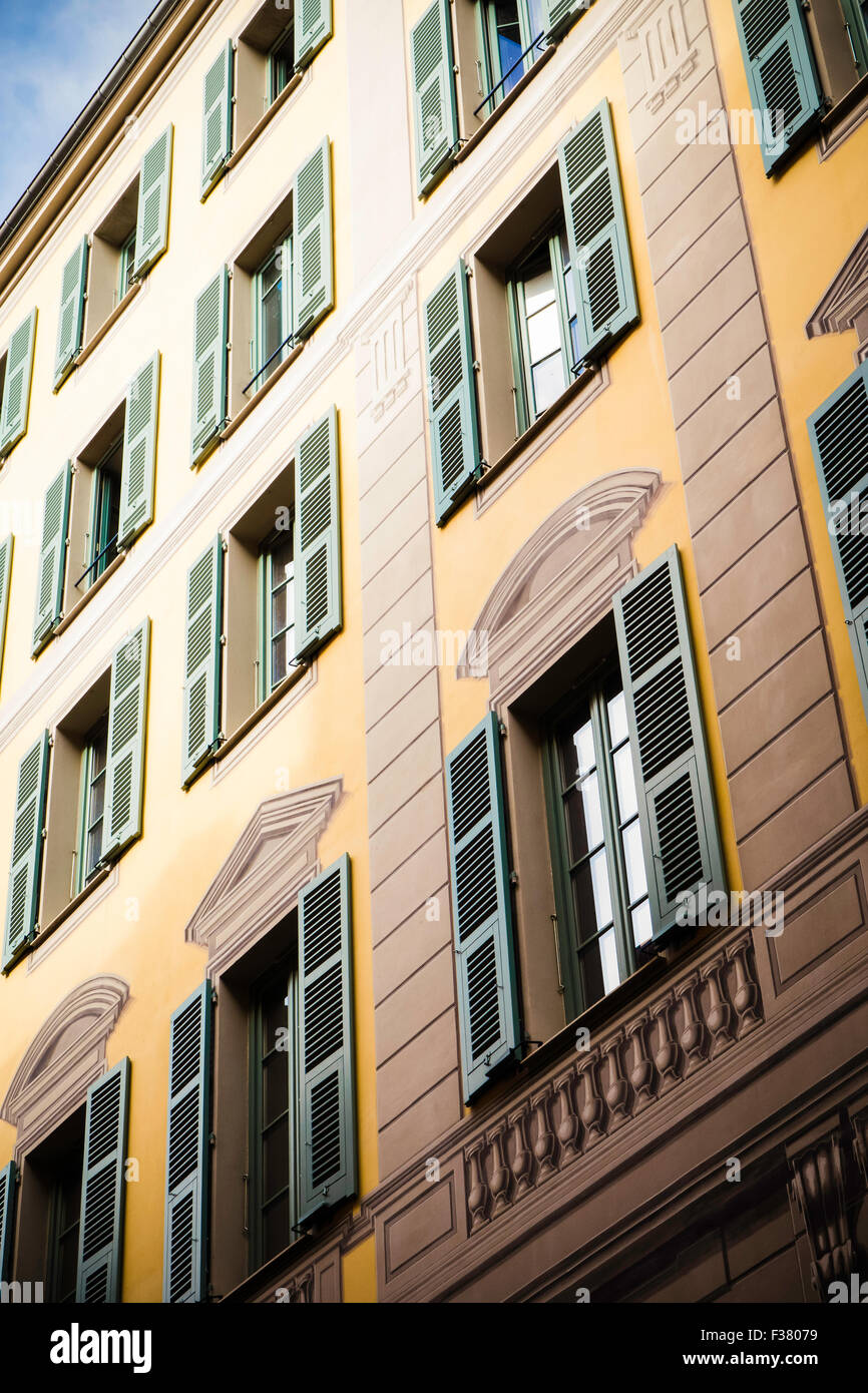 Flats nice hi-res stock photography and images - Alamy