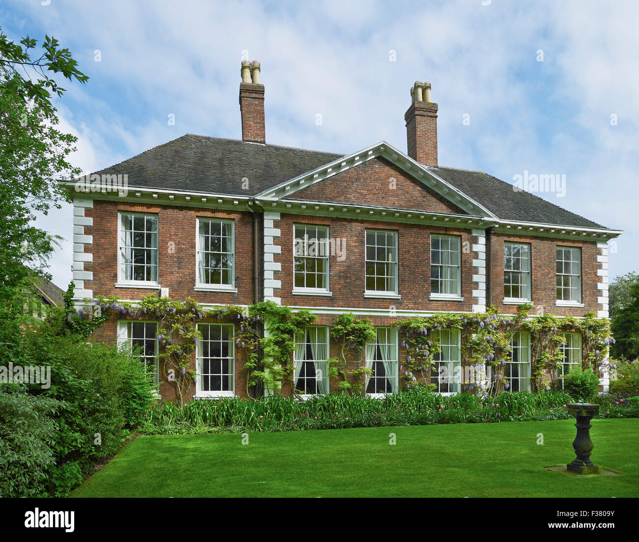 Lichfield Cathedral Deanery Stock Photo - Alamy