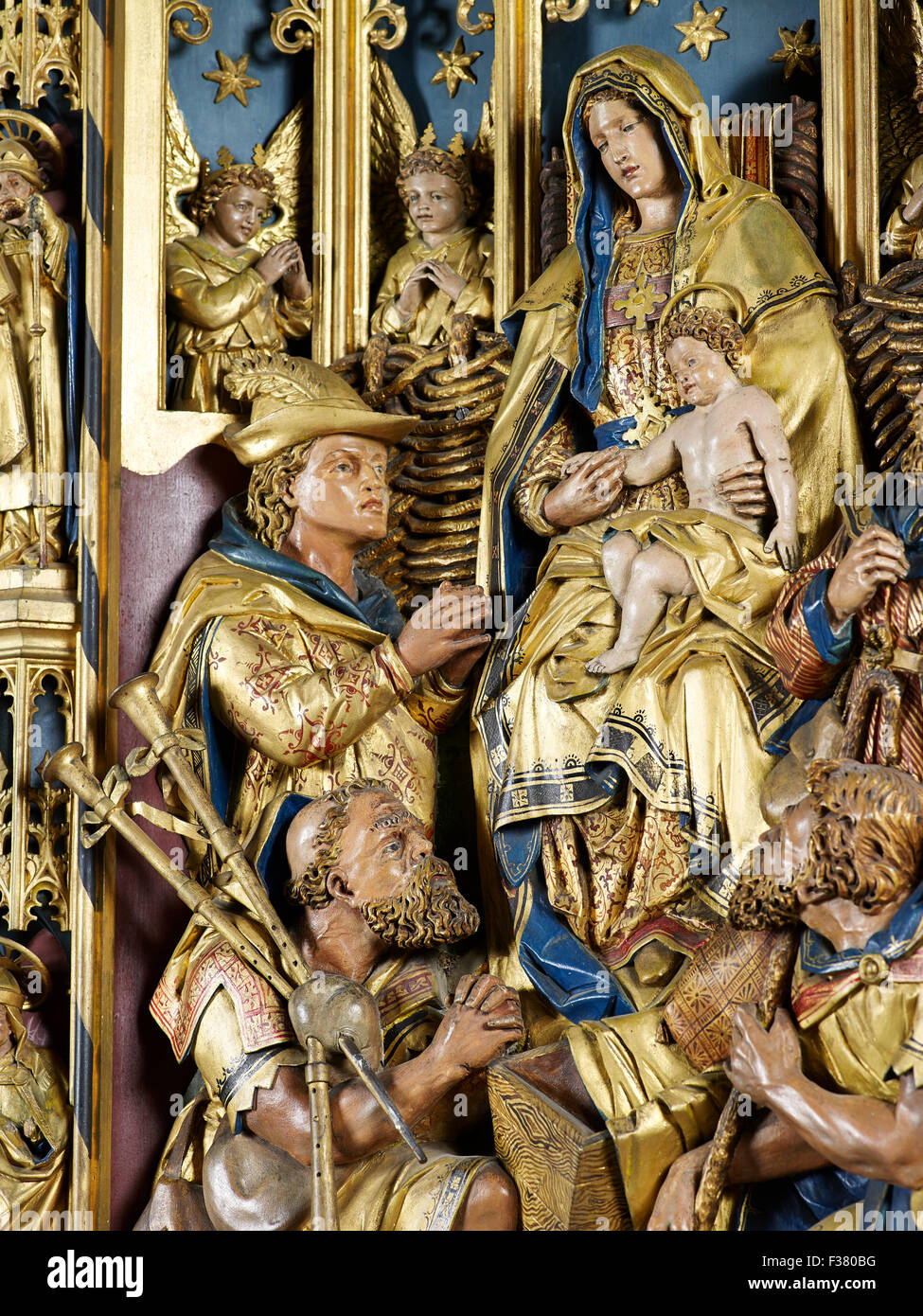 Lichfield Cathedral, reredos Stock Photo - Alamy