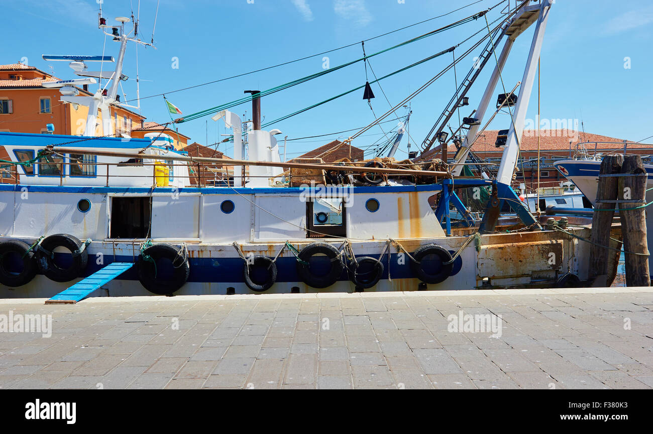 Docked fishing trawler hi-res stock photography and images - Alamy