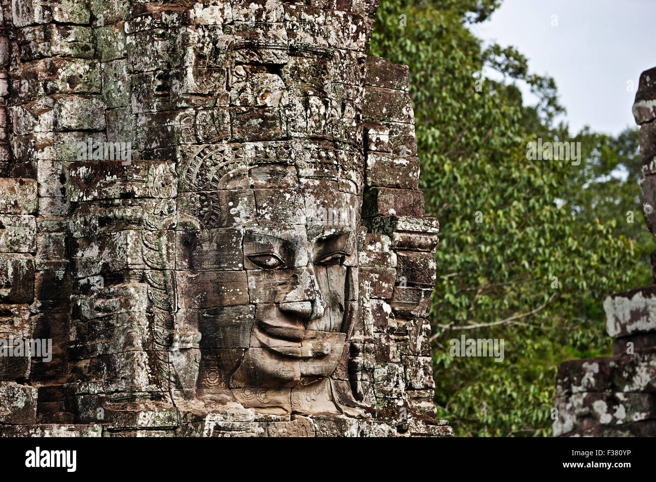 Giant stone face hi-res stock photography and images - Alamy