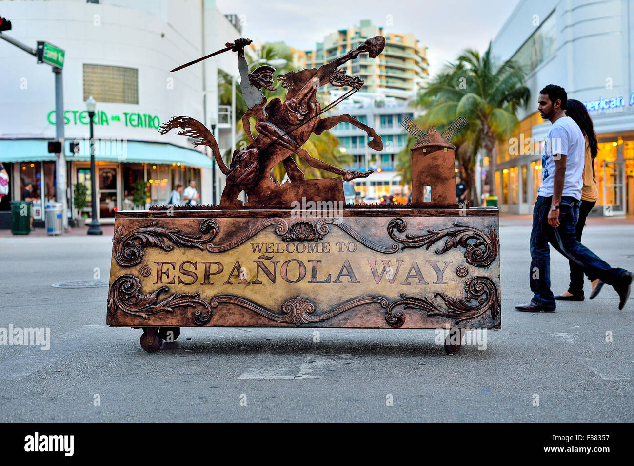 Espanola Way Miami Beach High Resolution Stock Photography and Images ...