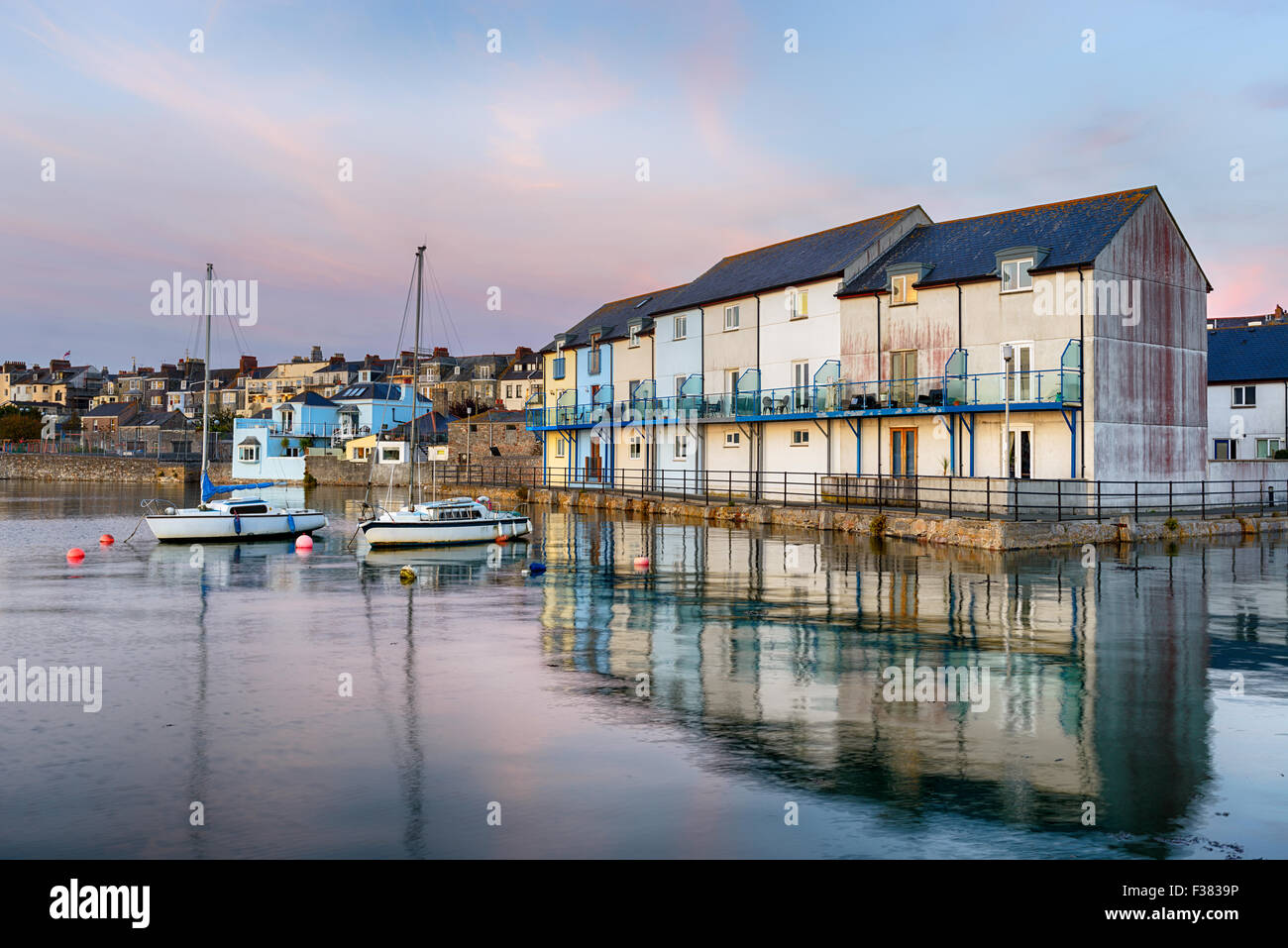 Plymouth seafront hi-res stock photography and images - Alamy