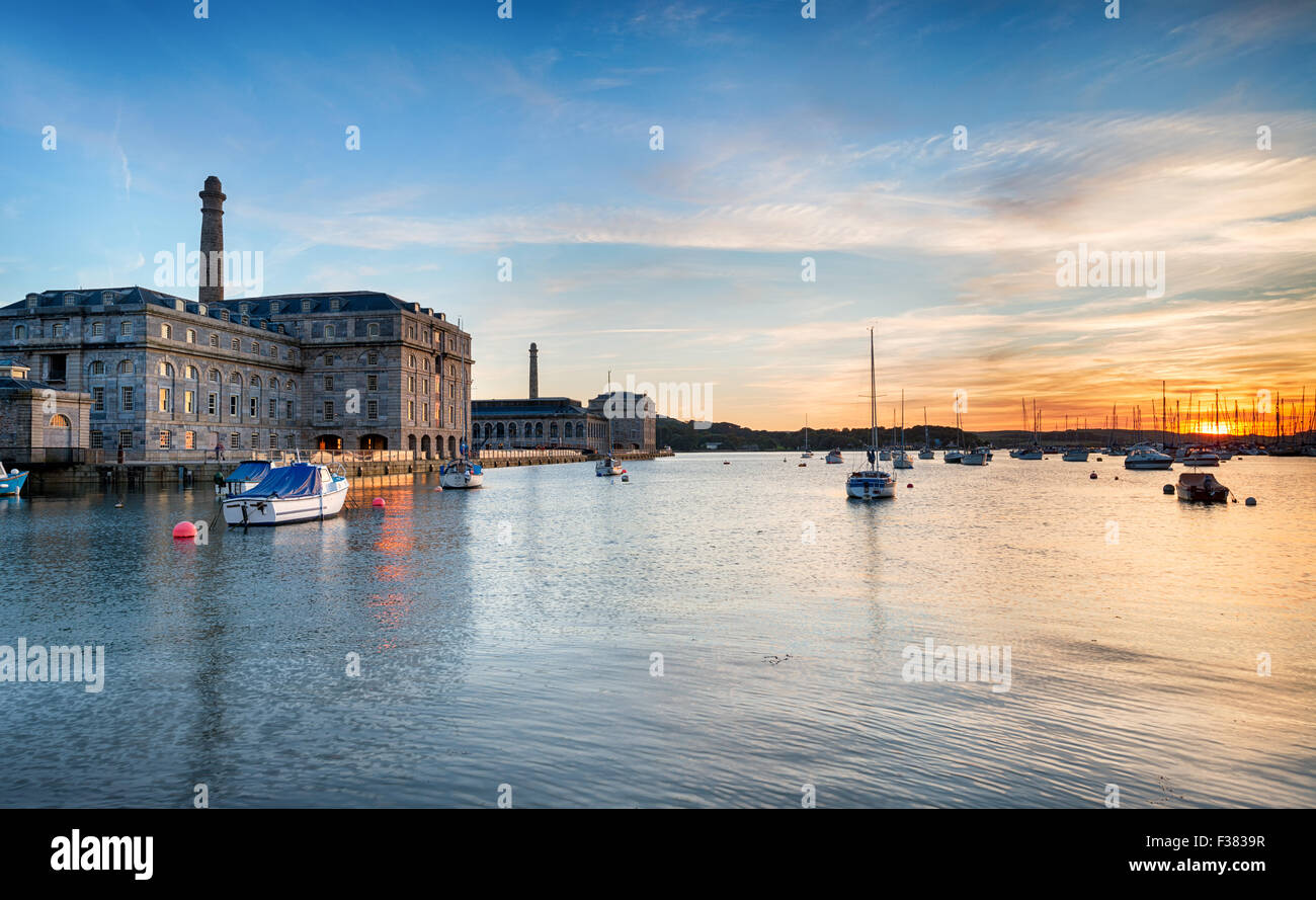 Plymouth docks hi-res stock photography and images - Alamy