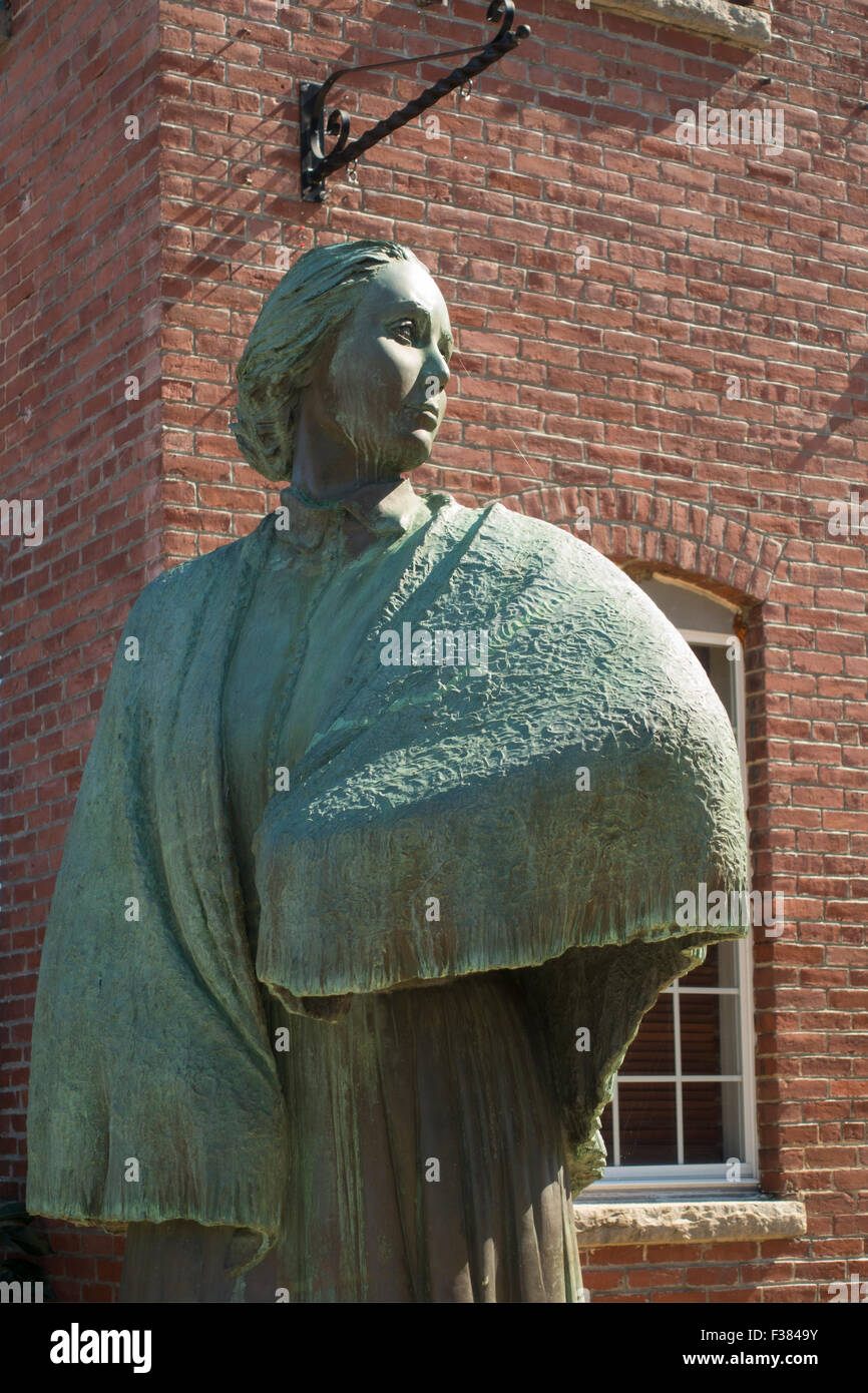 Millie the mill girl in Manchester New Hampshire Stock Photo - Alamy