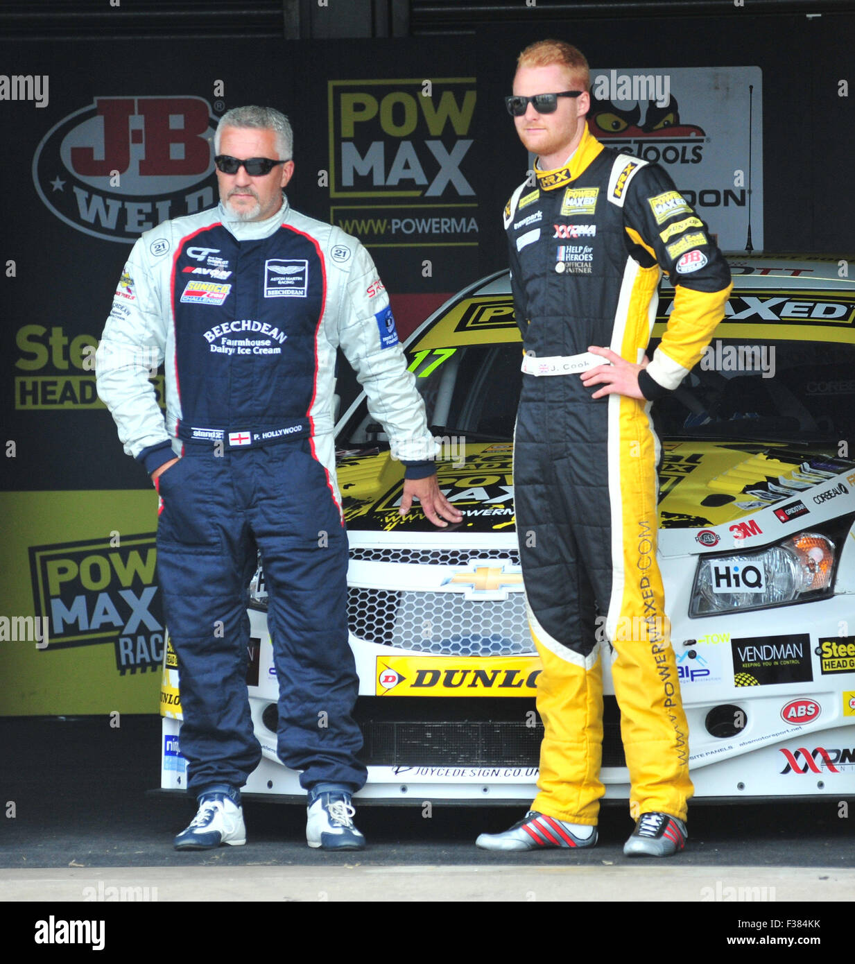Racing gets underway hi-res stock photography and images - Alamy