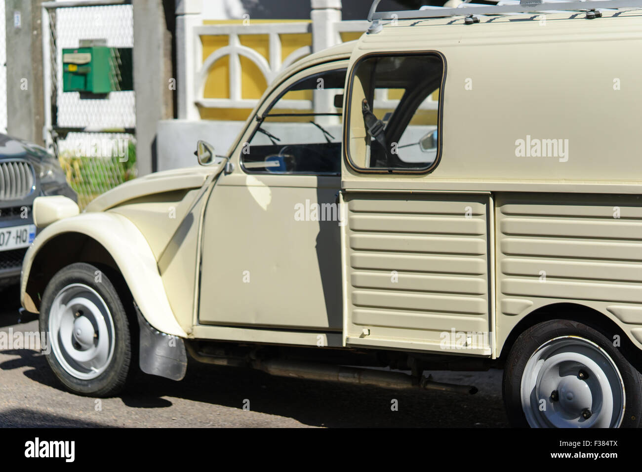Citreon 2 cv van hi-res stock photography and images - Alamy