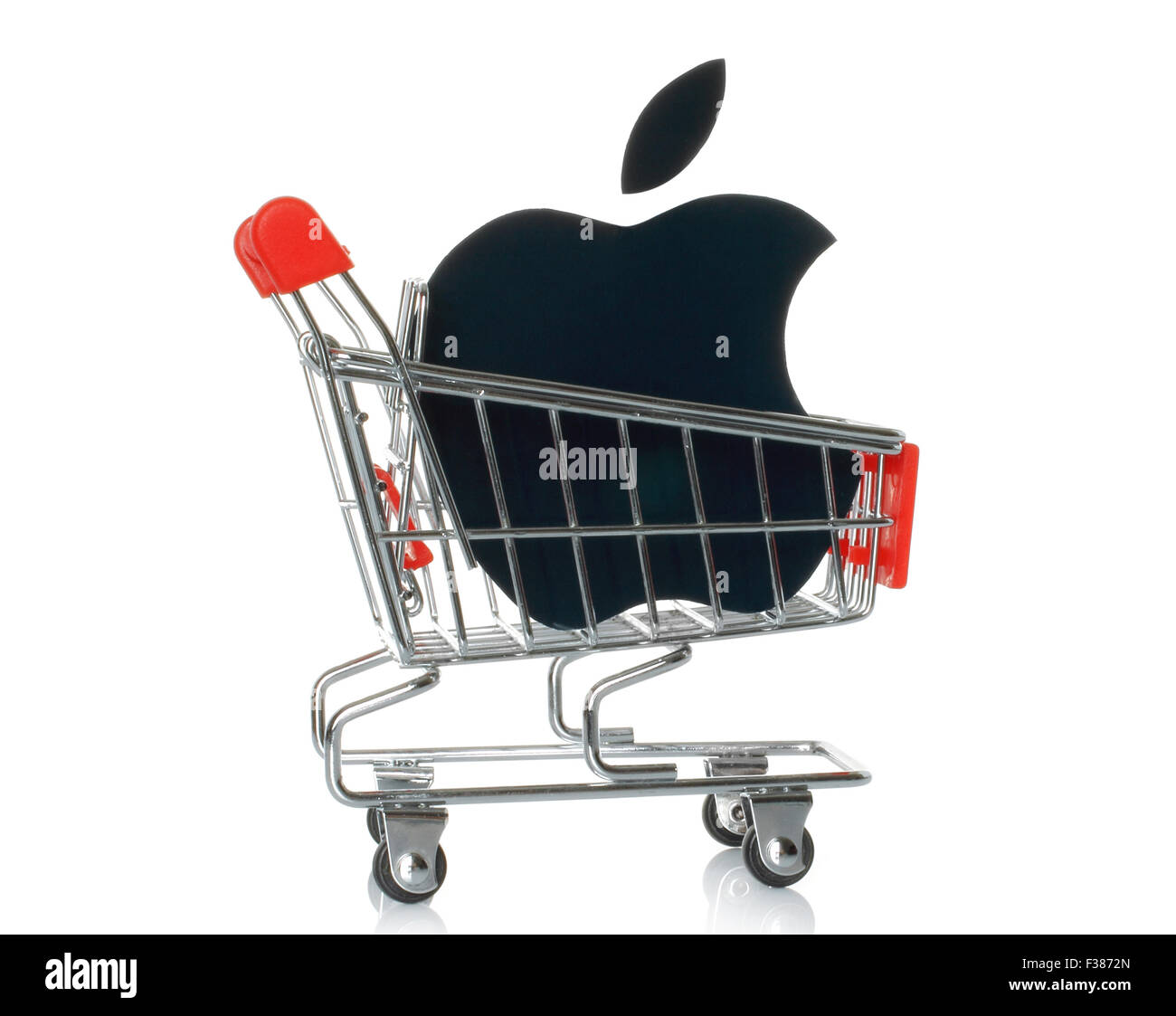 Apple on cart hi-res stock photography and images - Alamy