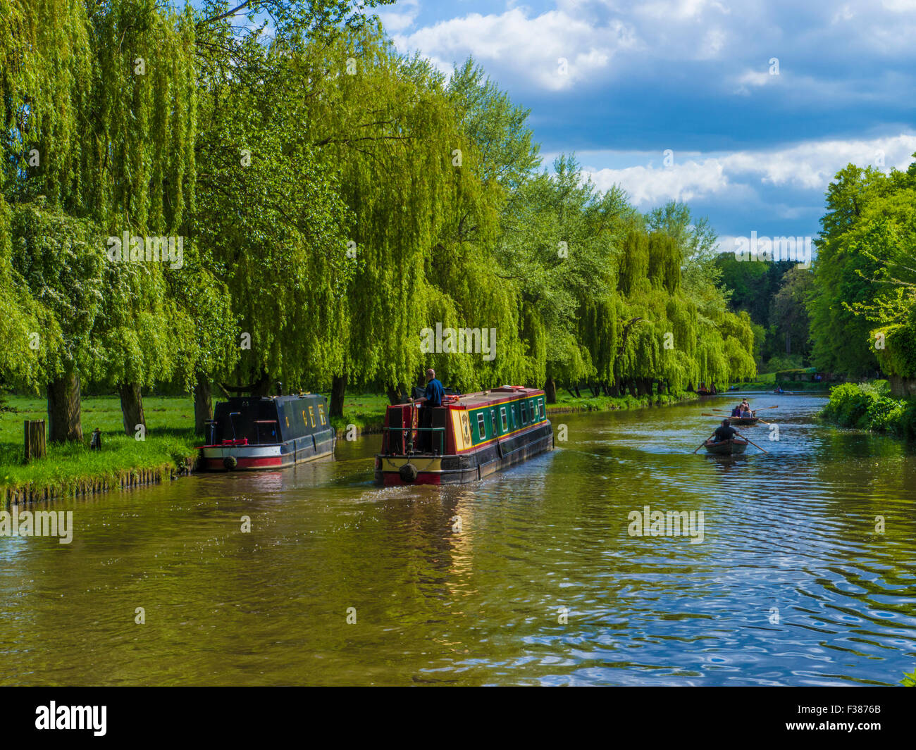 Guildford boating hi-res stock photography and images - Alamy