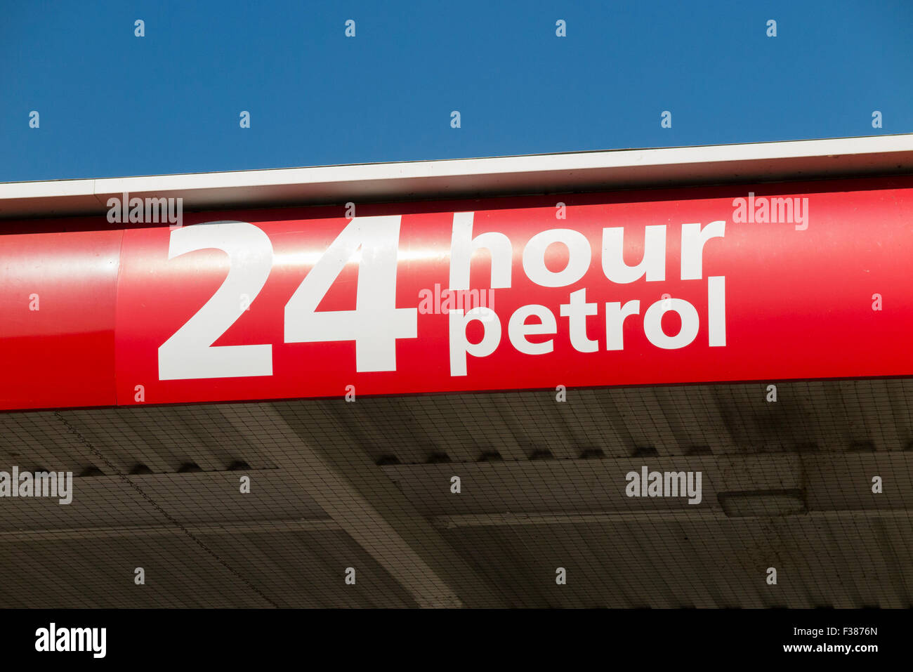 Walmart signs sign hi-res stock photography and images - Alamy