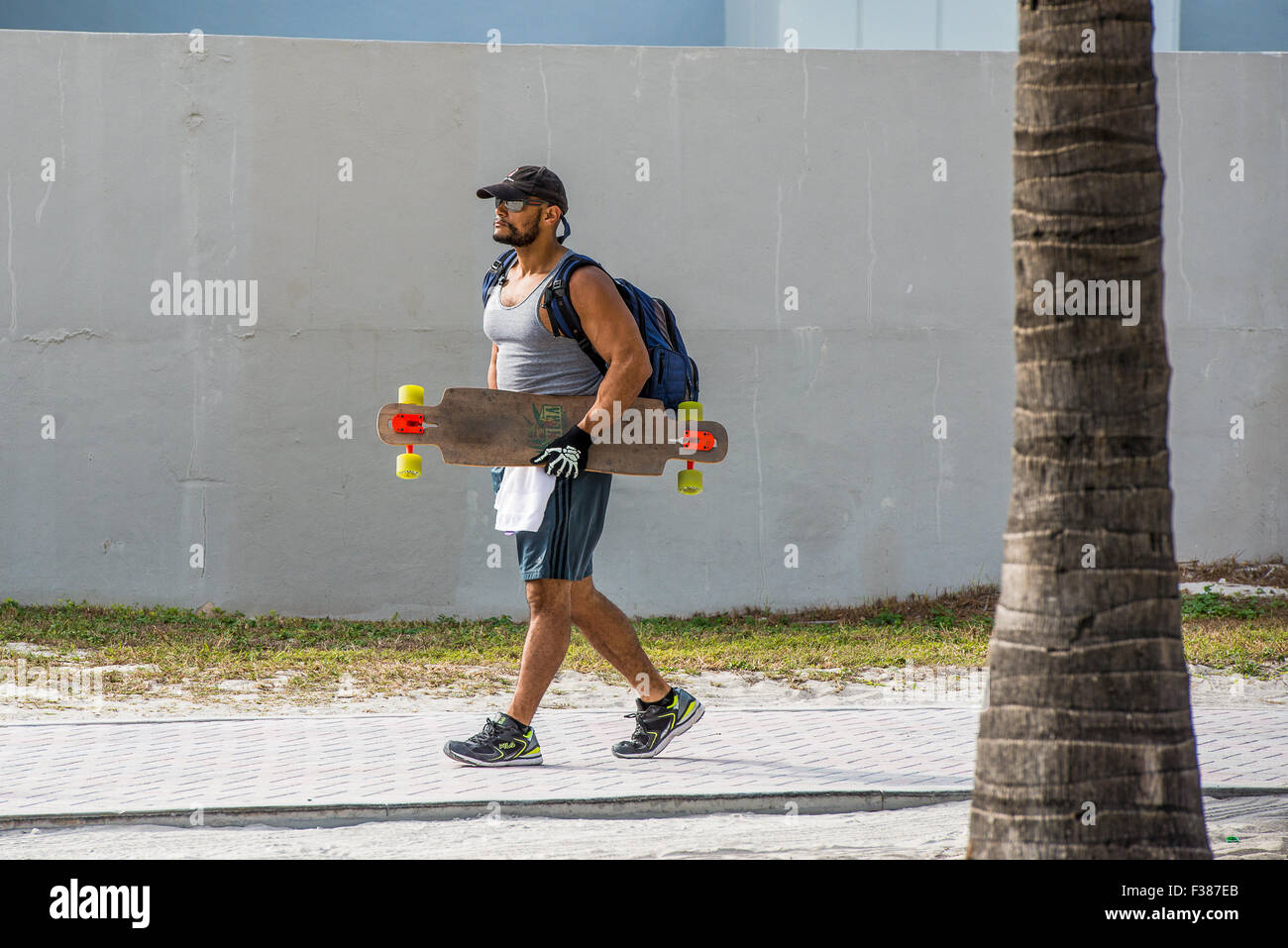 Florida Miami Beach Seafront promenade Stock Photo - Alamy