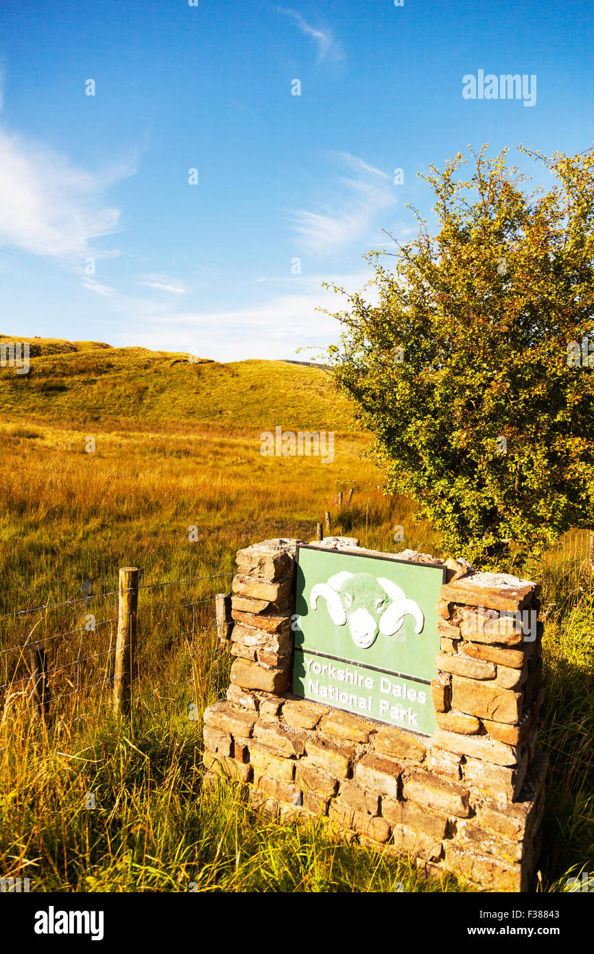 Yorkshire dales national park sign marker UK parks rams head design ...