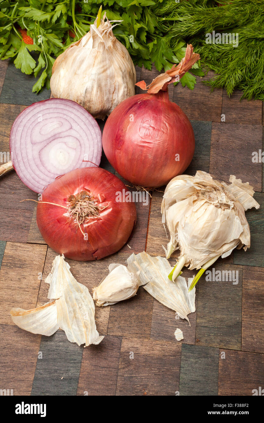 Garlic, Onions, Parsley and Dill Stock Photo - Alamy
