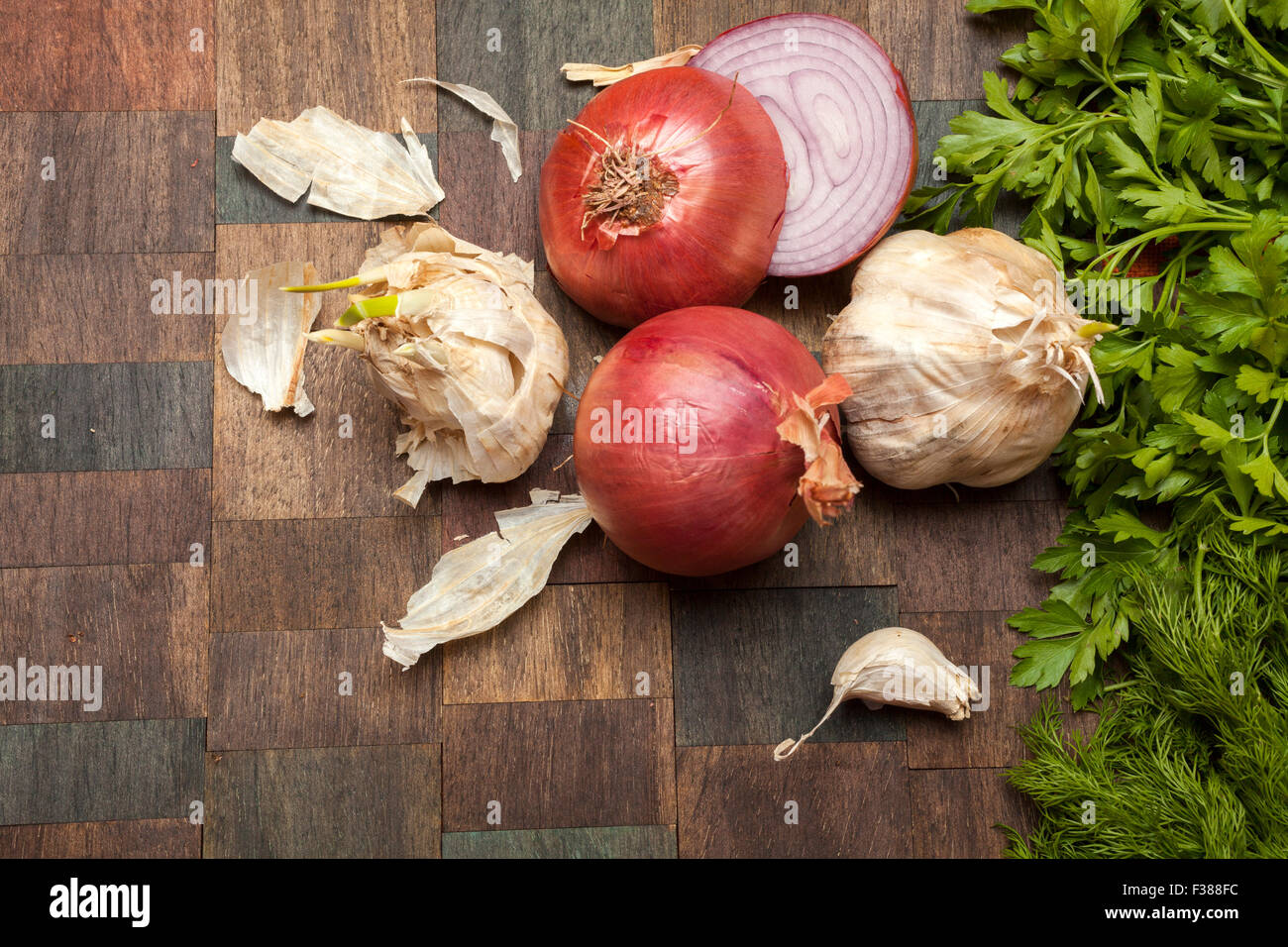 Garlic, Onions, Parsley and Dill Stock Photo - Alamy