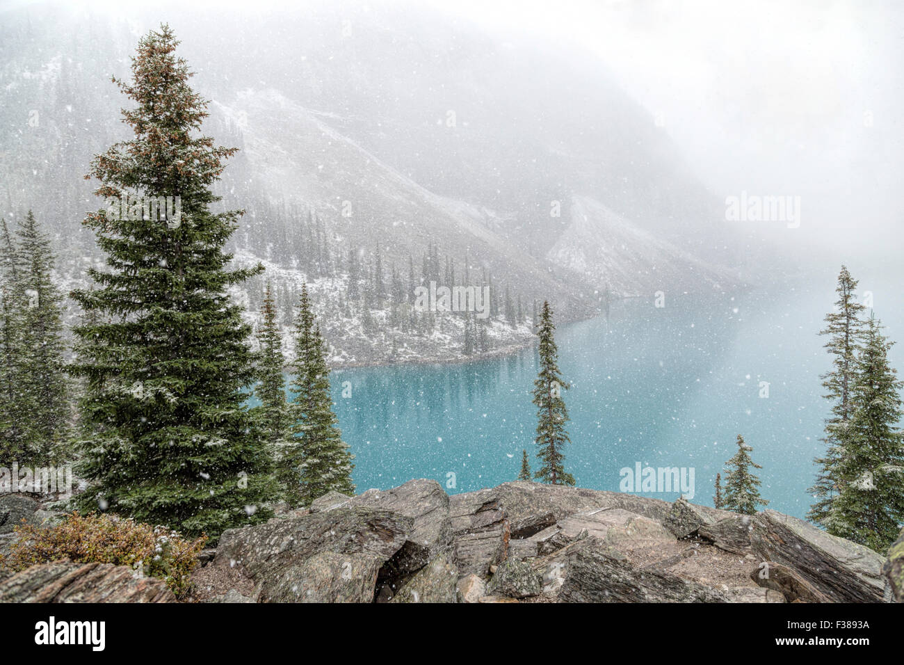 Early snow in September at Moraine Lake, viewed from the Rockpile ...