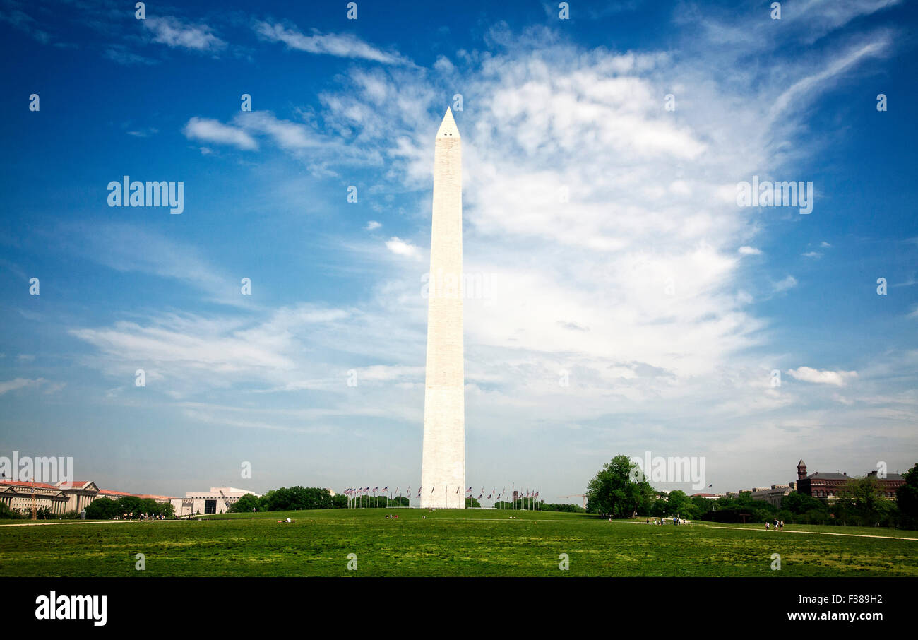 The Washington Monument on the mall, Washington DC Stock Photo - Alamy