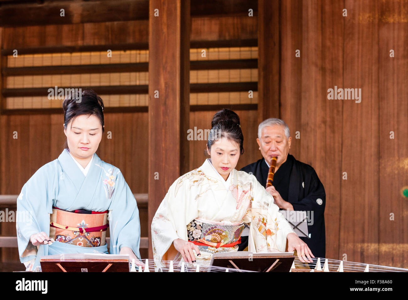 Kyoto, Yasaka Shinto shrine, Noh performance. Mature Japanese women in ...