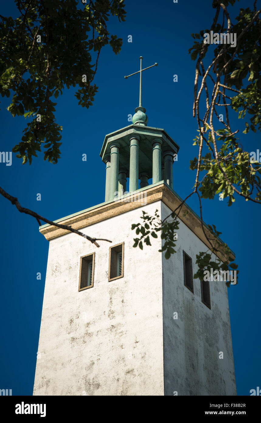 Corran esplanade church hi-res stock photography and images - Alamy