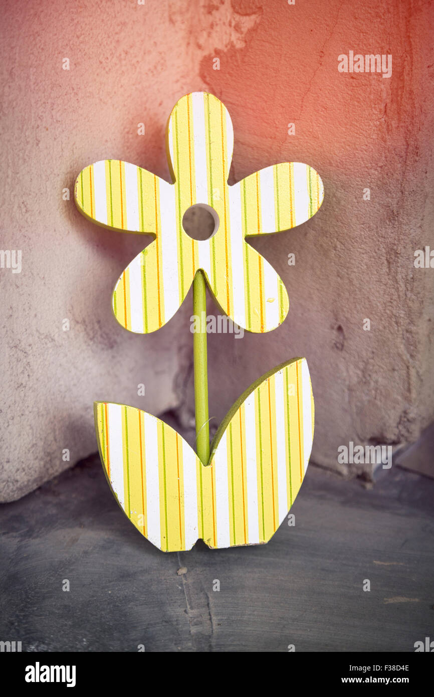 old fretwork flower decoration leaning in an edge Stock Photo - Alamy