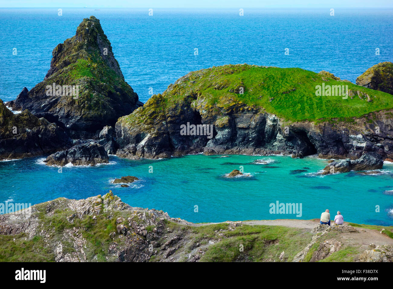 Kynance Cove, Lizard Peninsula, Cornwall, England, UK Stock Photo - Alamy