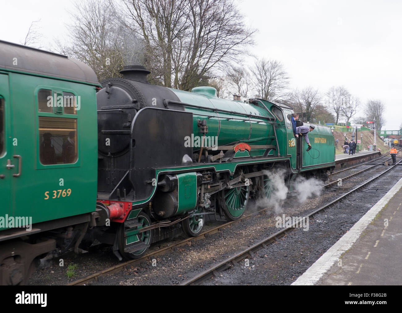 Schools class locomotive hi-res stock photography and images - Alamy