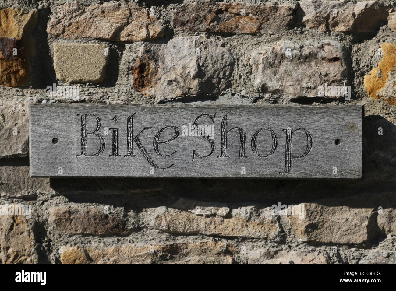 Bike shop sign hi-res stock photography and images - Alamy