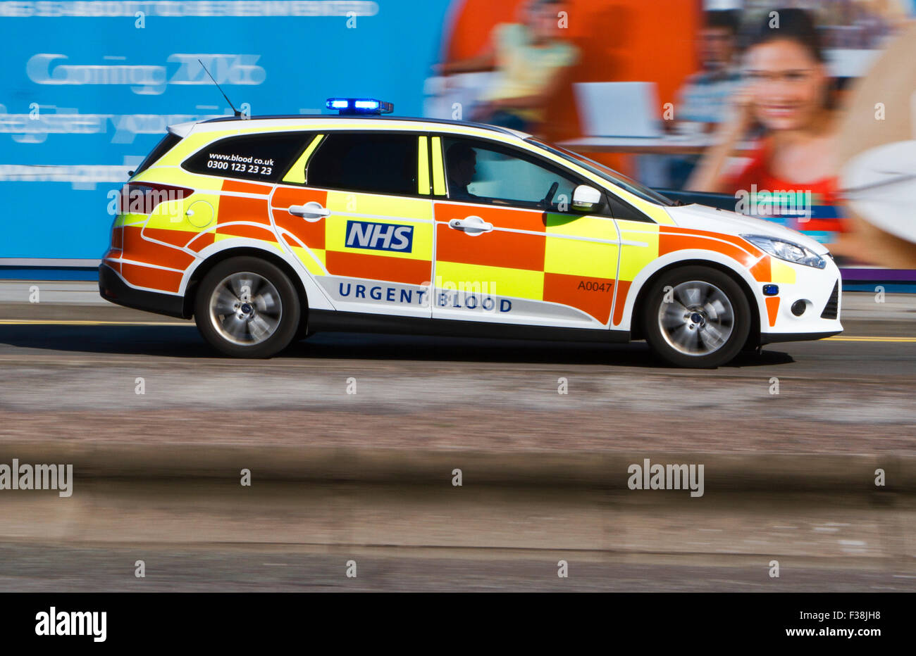 Urgent blood vehicle hi-res stock photography and images - Alamy