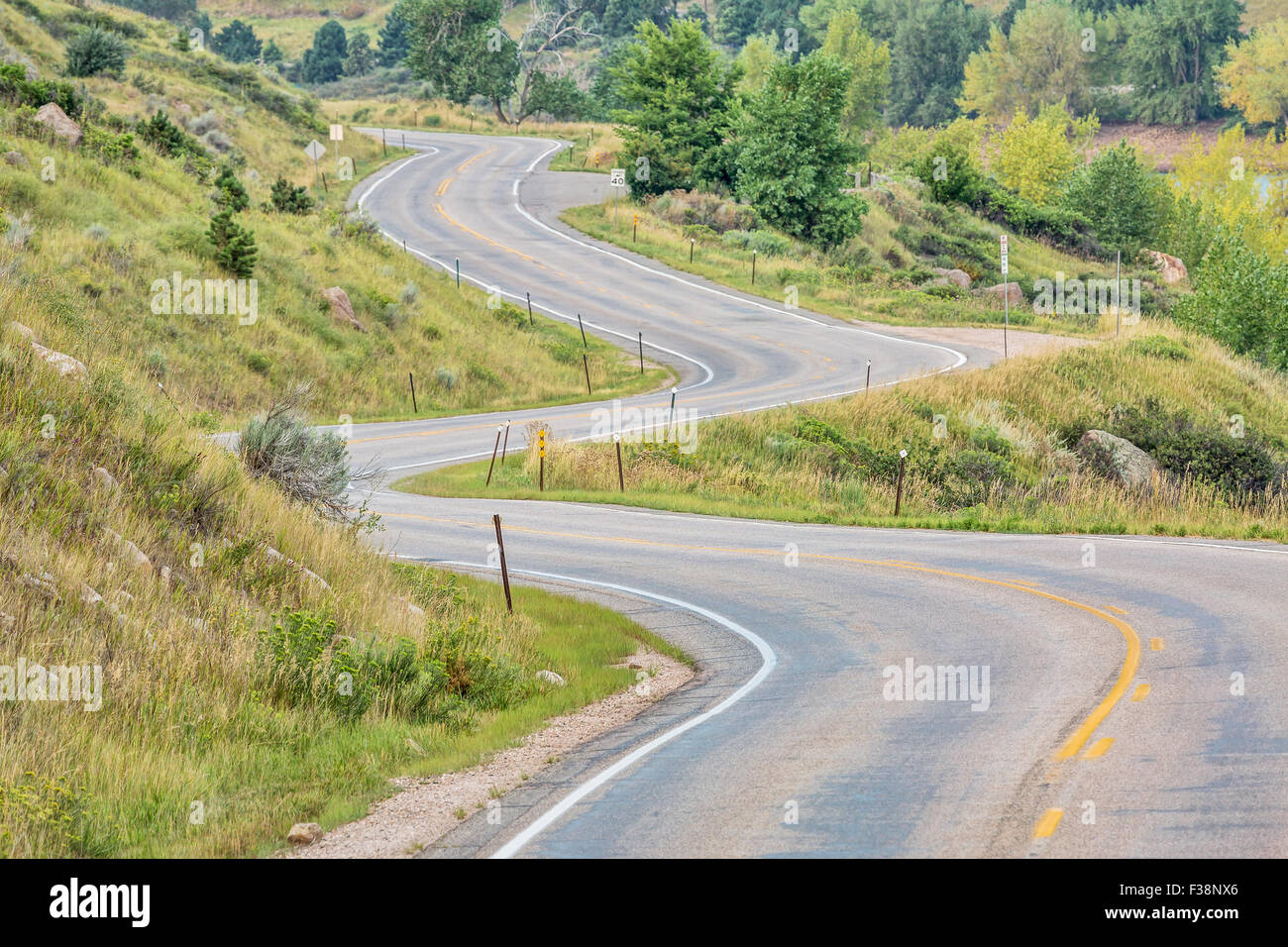 Windy road hi-res stock photography and images - Alamy