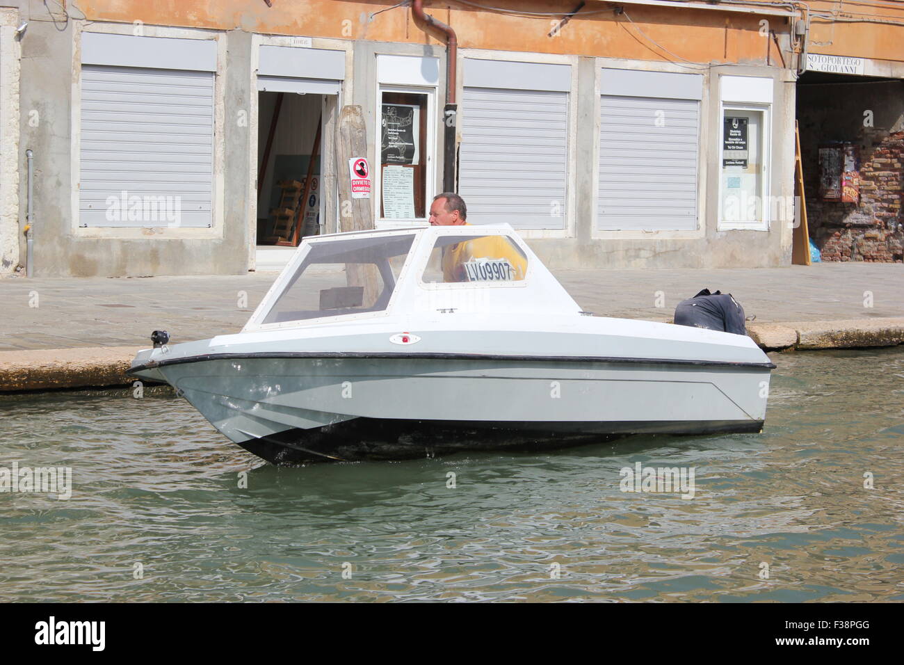Ferry boat in canal hi-res stock photography and images - Alamy