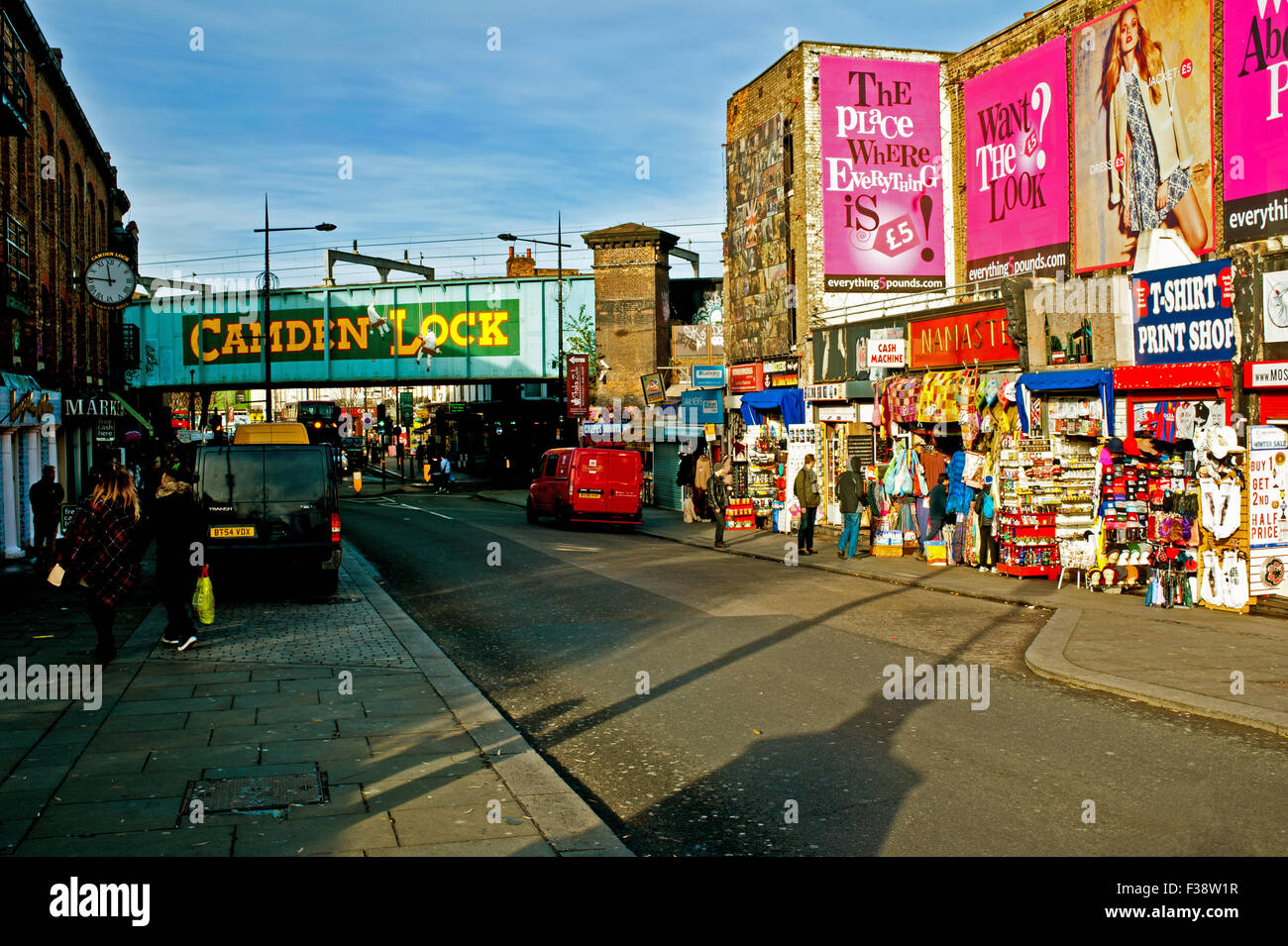 Camden town london city hi-res stock photography and images - Alamy