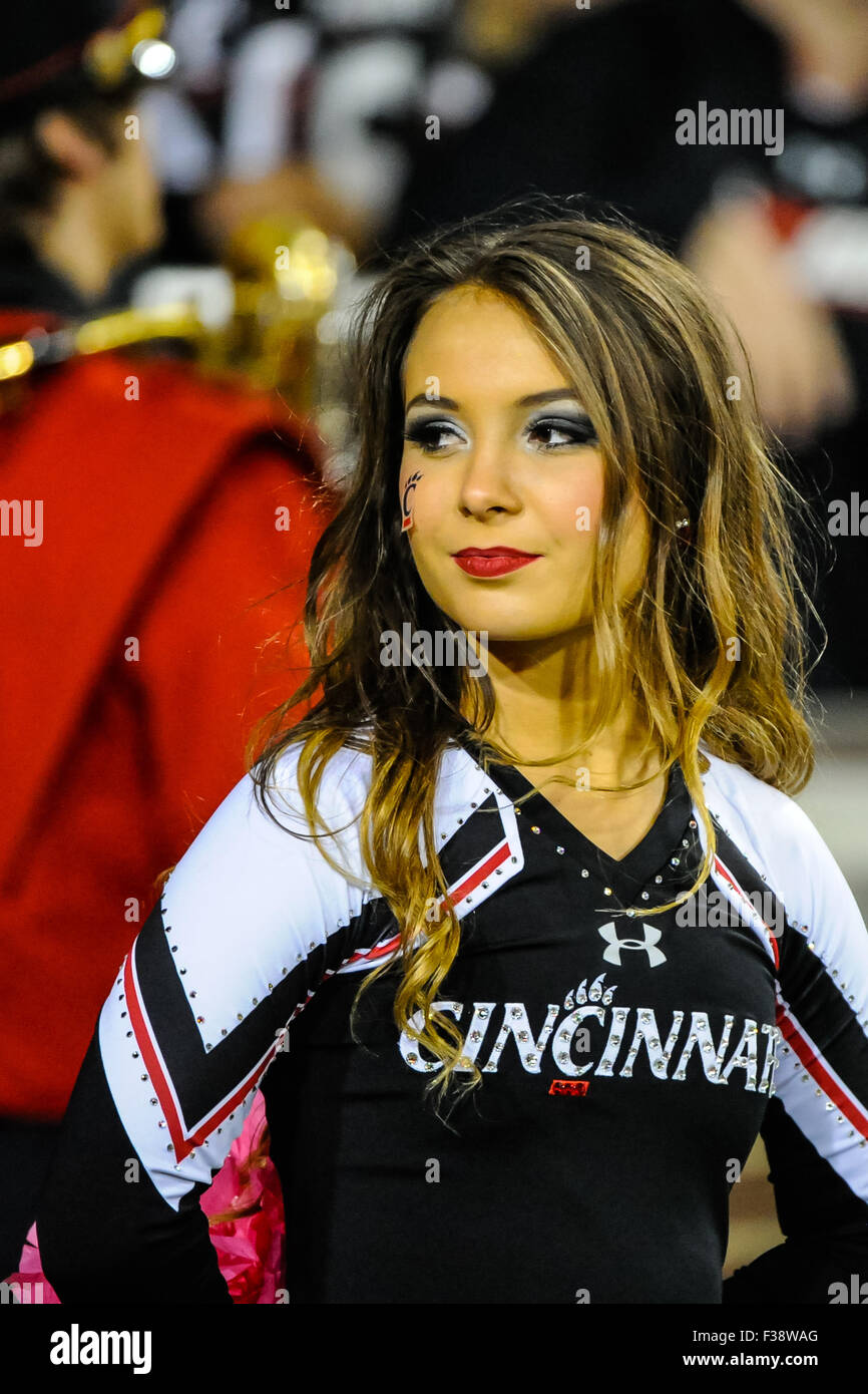 Cincinnati, OH., USA. 1st October, 2015. Cincinnati Bearcats ...