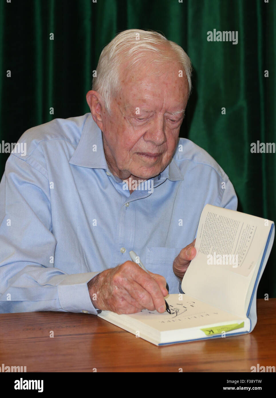 Jimmy Carter 'A Full Life: Reflections At Ninety' book signing ...