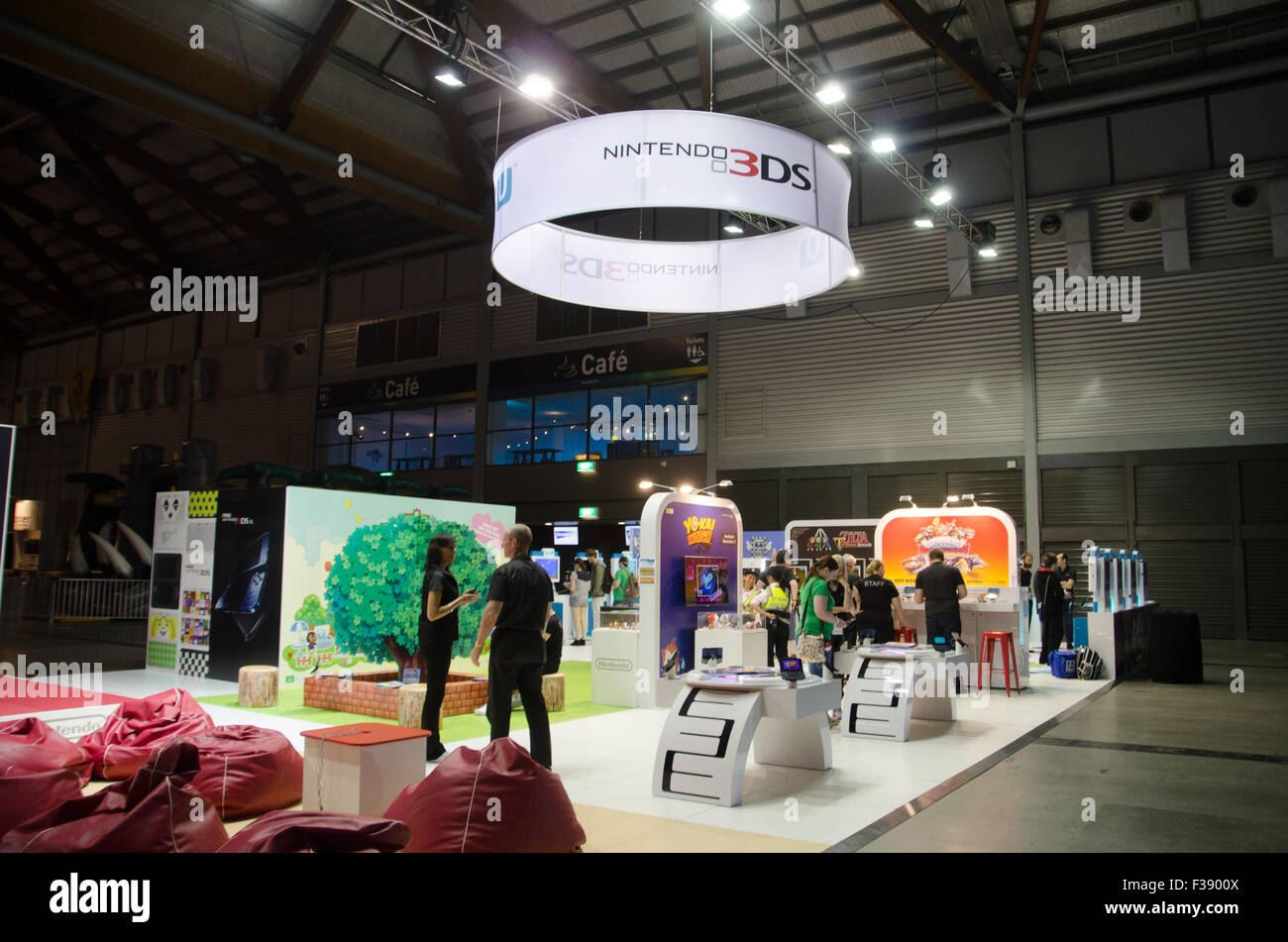 Nintendo booth hi-res stock photography and images - Alamy