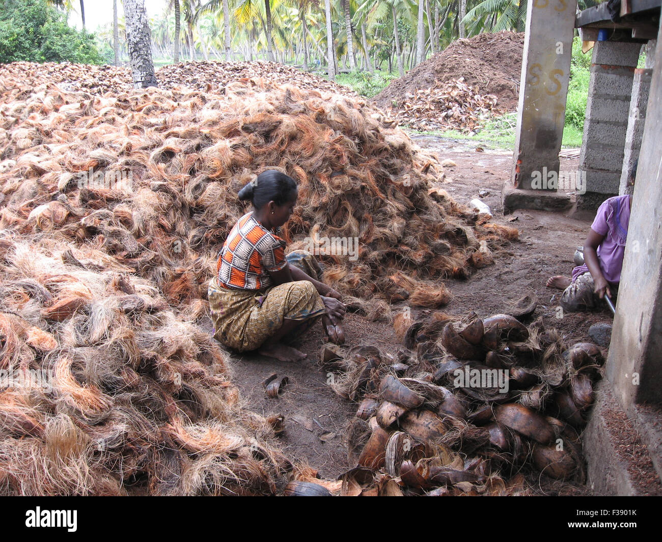 Coconut fibre rope hi-res stock photography and images - Alamy