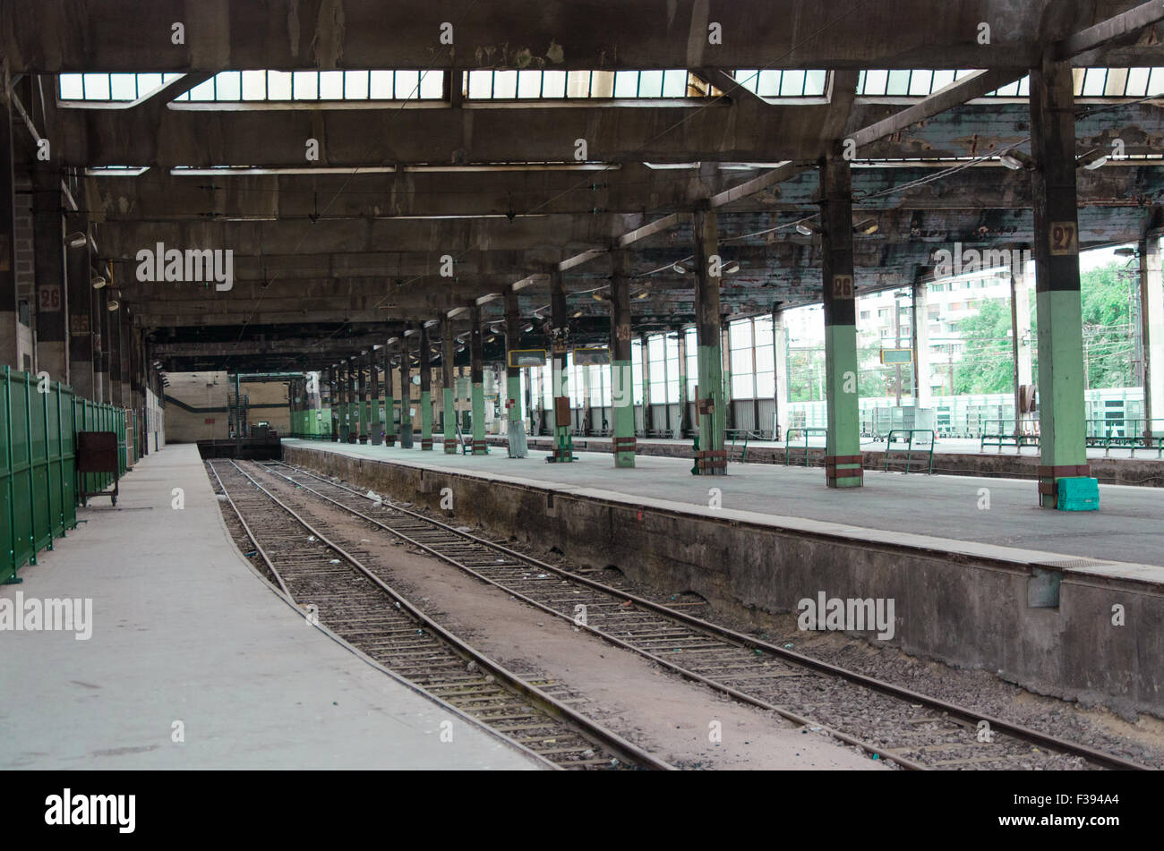 Abandoned railway hi-res stock photography and images - Alamy
